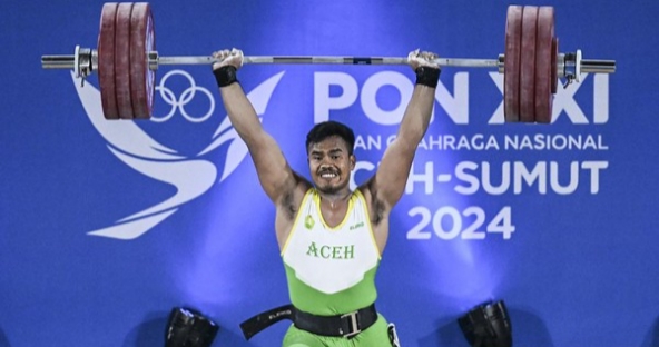 Raih Emas, Lifter Aceh Dimas Setiya Pecahkan Rekor Nasional