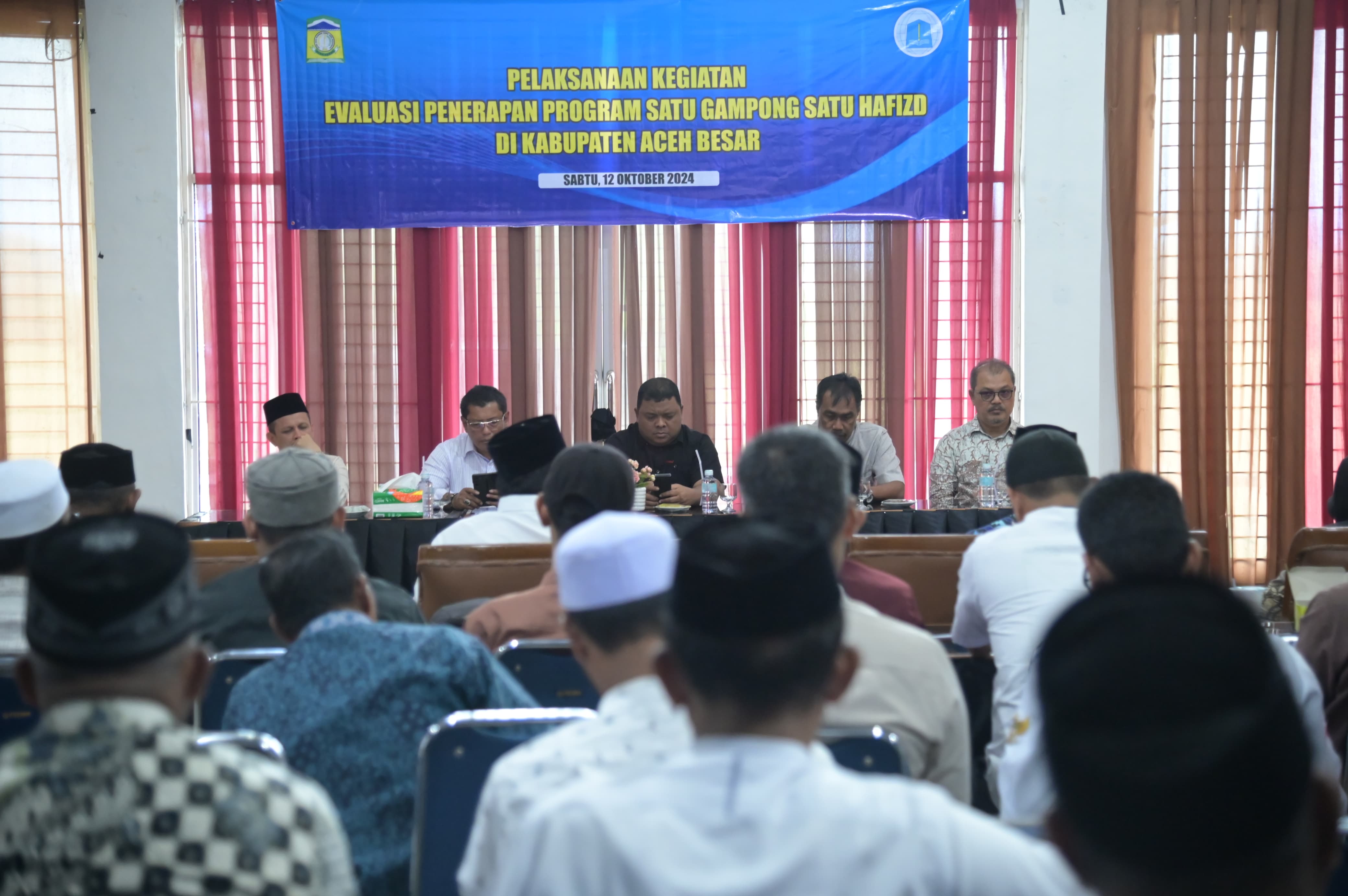 Wakili Pj Bupati, Sekda Aceh Besar Buka Evaluasi Penerapan Program Satu Gampong Satu Hafizd ...