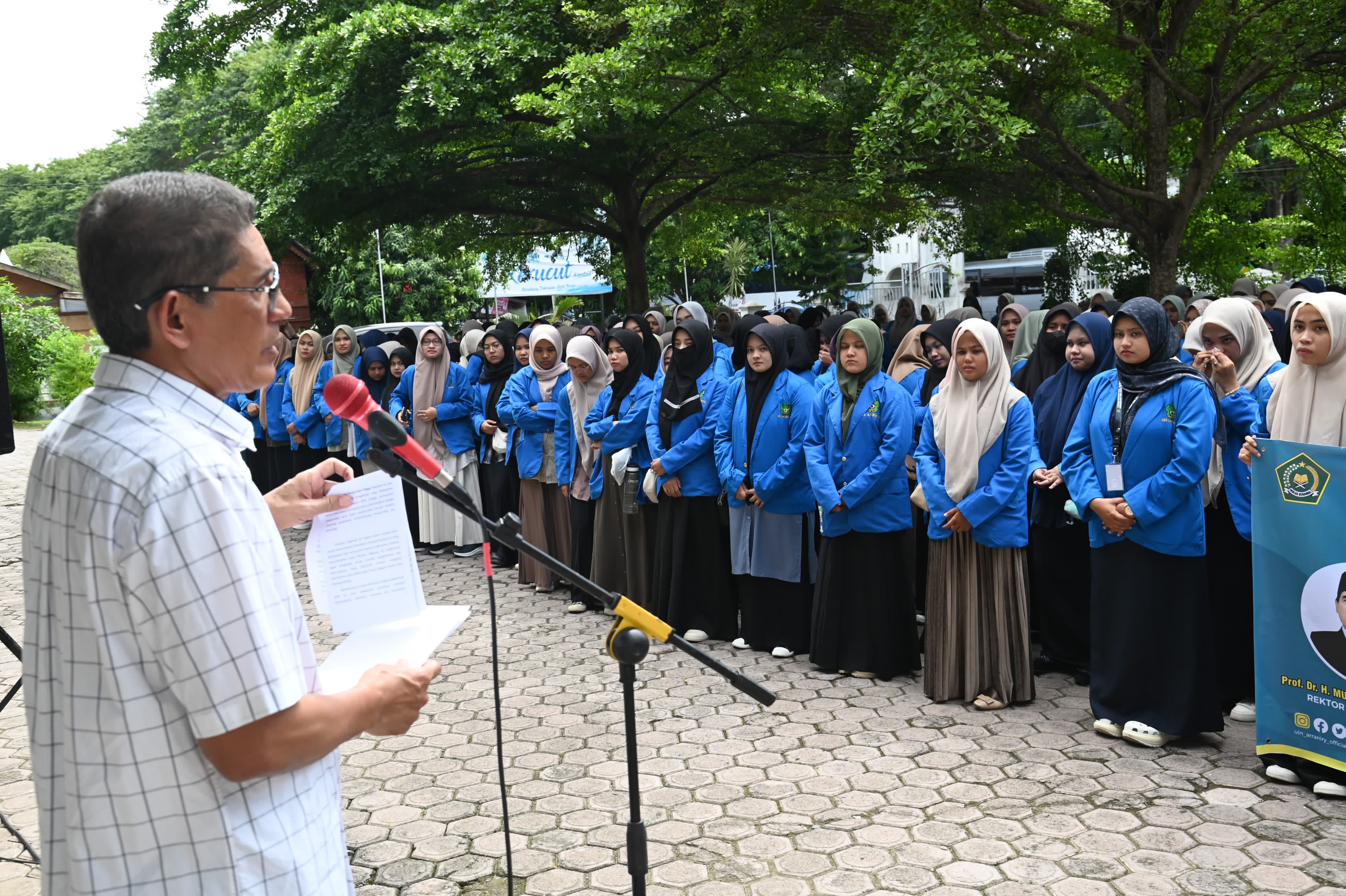 Wakili Pj Bupati, Asisten III Sekda Aceh Besar Terima 640 Mahasiswa KPM dari UIN Ar-Raniry Banda ...