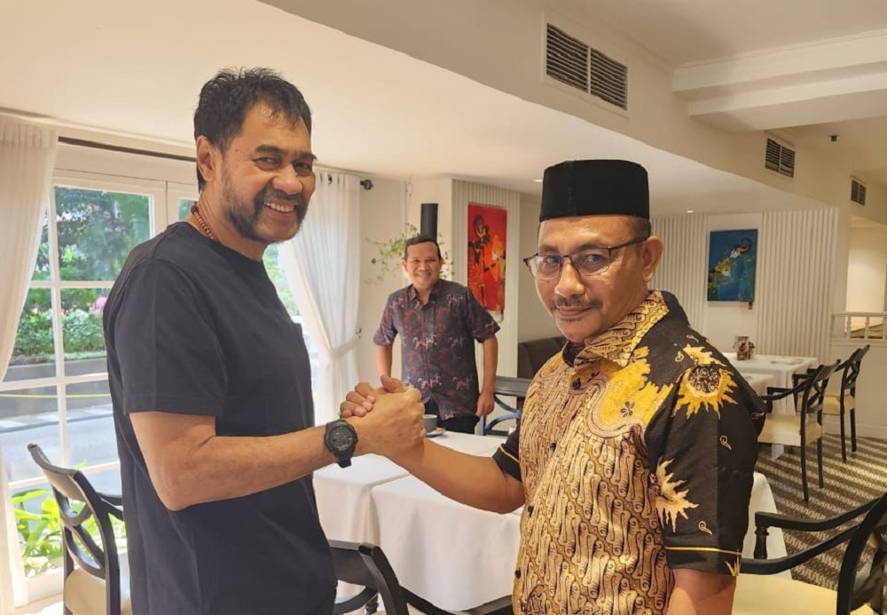 Prabowo Dilantik, Haji Uma: Momen Tepat bagi Mualem-Dek Fadh Bangun Aceh - Sumber : habateras ...